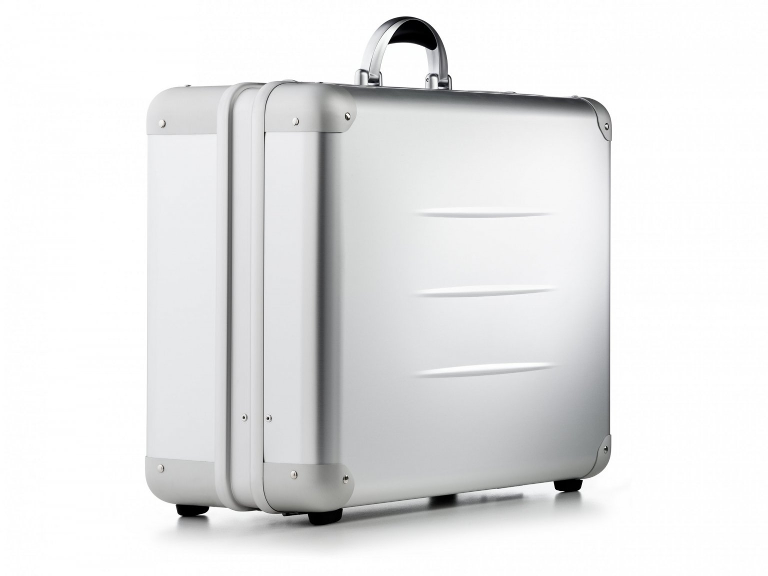 Alukoffer vom Hersteller | Maßgefertigte Aluminiumkoffer | bwh Koffer